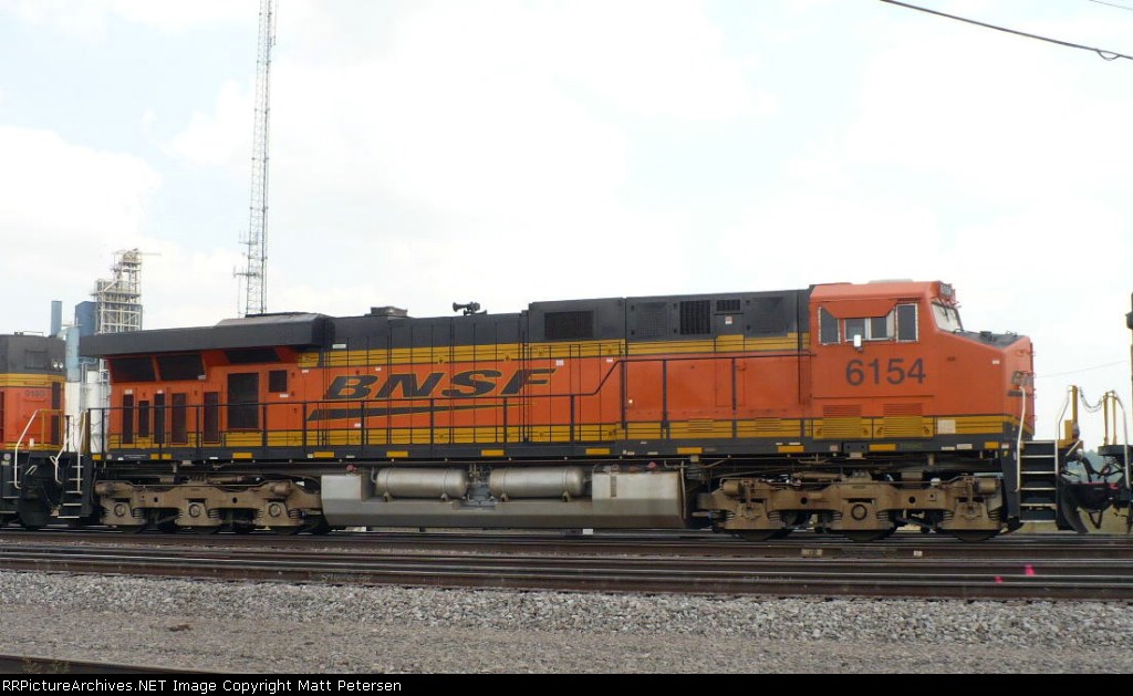 BNSF 6154